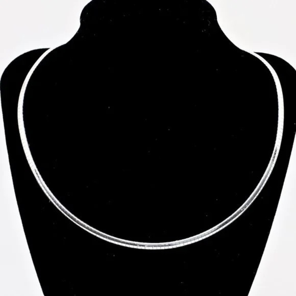 Vintage | Jewelry | Vintagesolid Sterling Silveritalian 8 3mm Omega ...